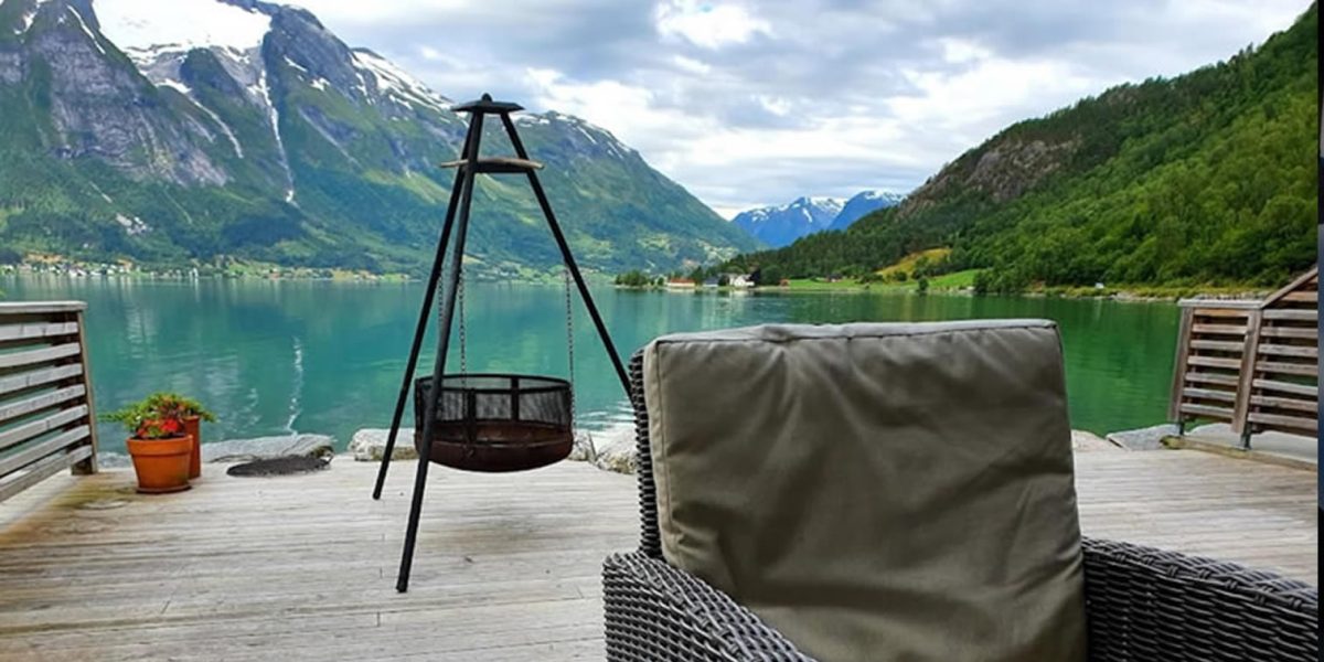 Strandkanten - Rental cabin at Vollsnes - Stryn Valley